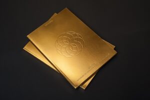 30 Beautiful Foil Stamping Examples - WebFX